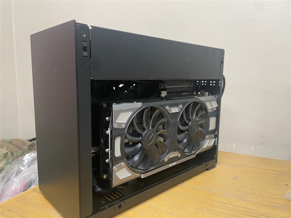LITTLE BLACK BOX THAT COULD - Micro Center Build