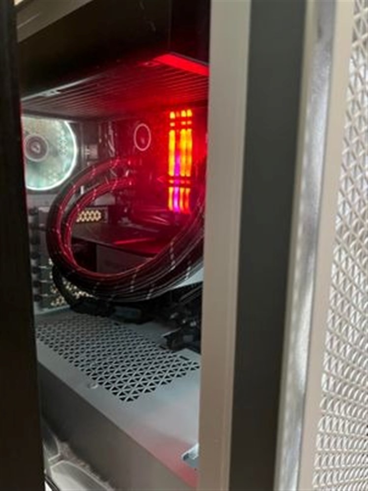 4000D 3060ti 5600x - Micro Center Build