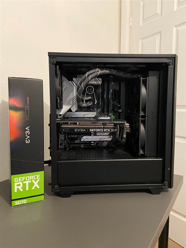 STREAMING / GAMING PC - Micro Center Build