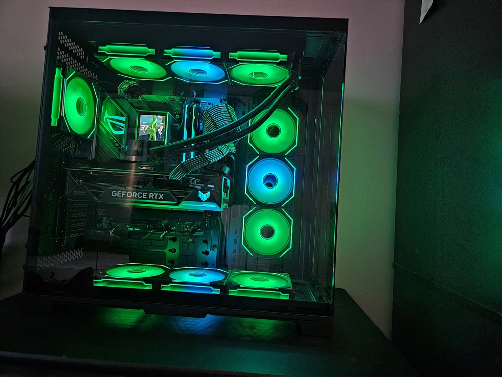Lian Li and Asus Greenman PC - Micro Center Build