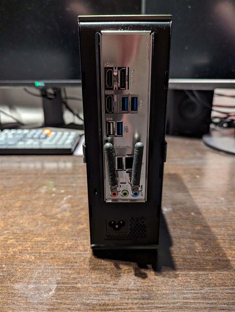 In Win Chopin MAX AMD APU Linux Build - Micro Center Build