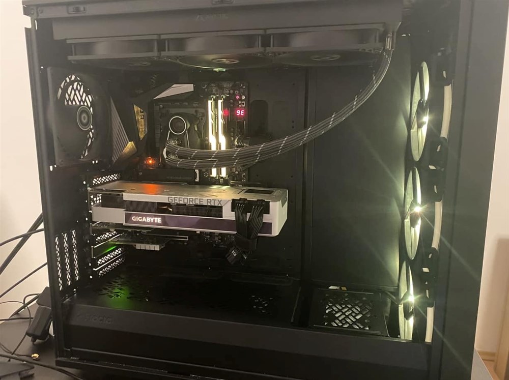 Victoria Build - Micro Center Build