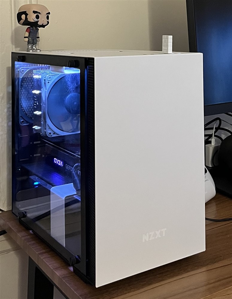 White NZXT - Micro Center Build