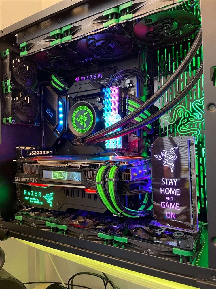 Razer build - Micro Center Build