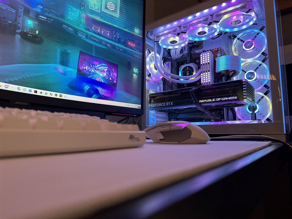 Cyberpunk build - Micro Center Build