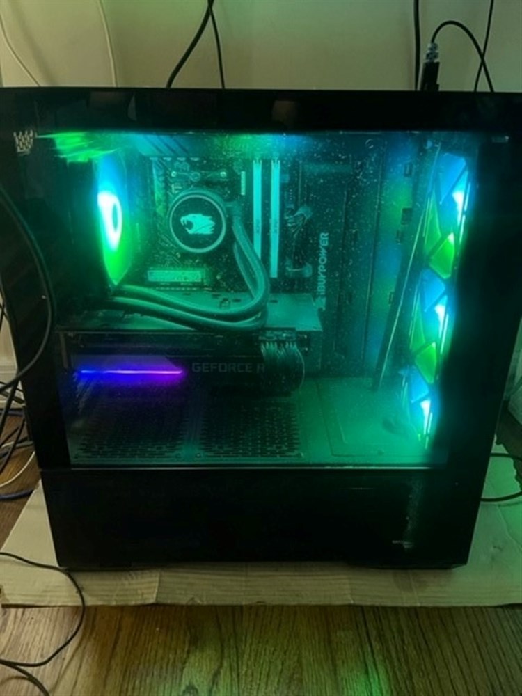 iBUYPOWER AMD - Micro Center Build