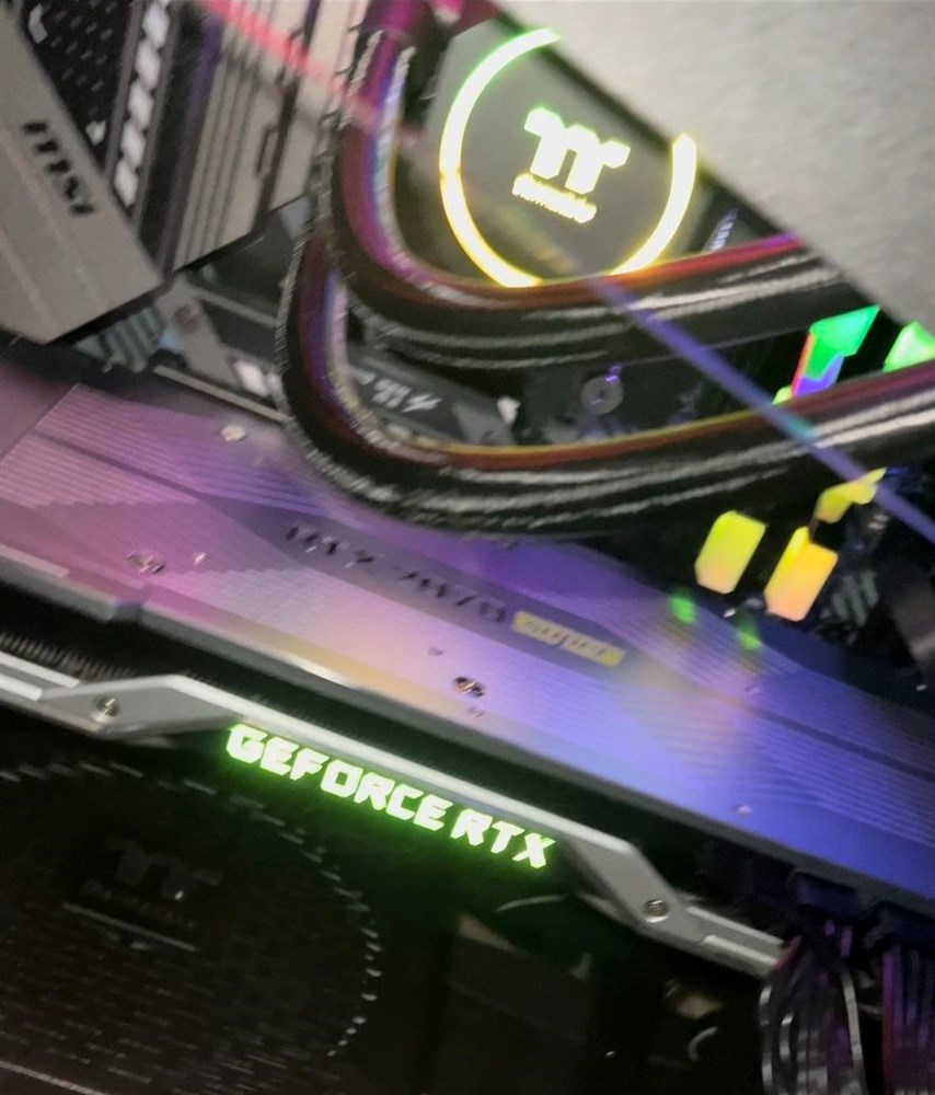 alien themed pc - Micro Center Build