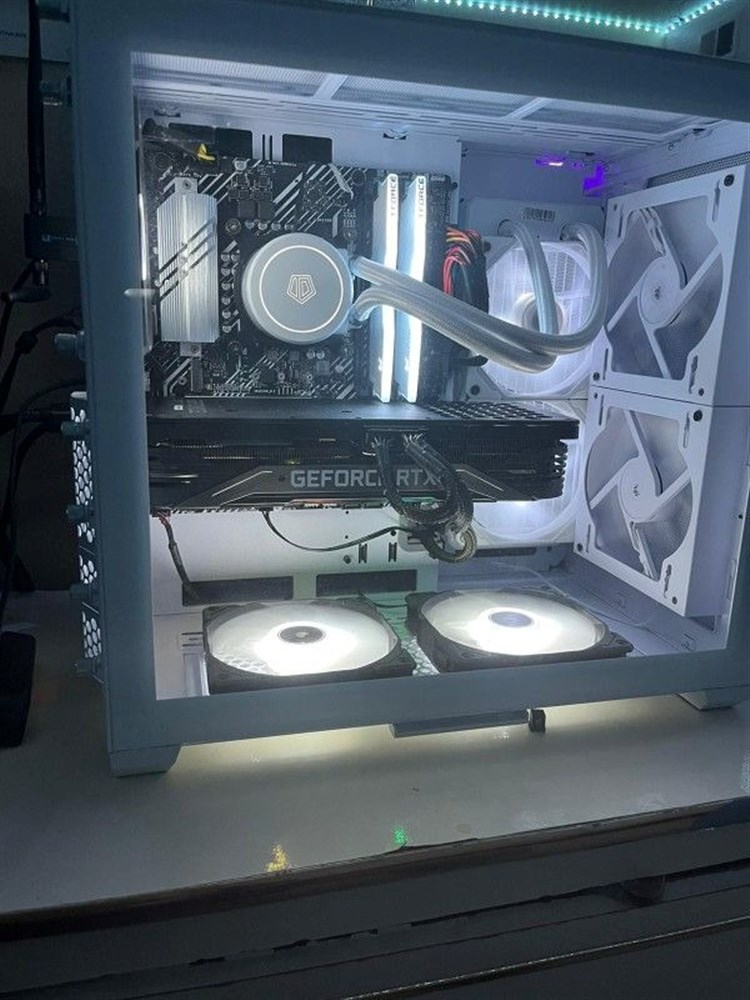 White pc - Micro Center Build