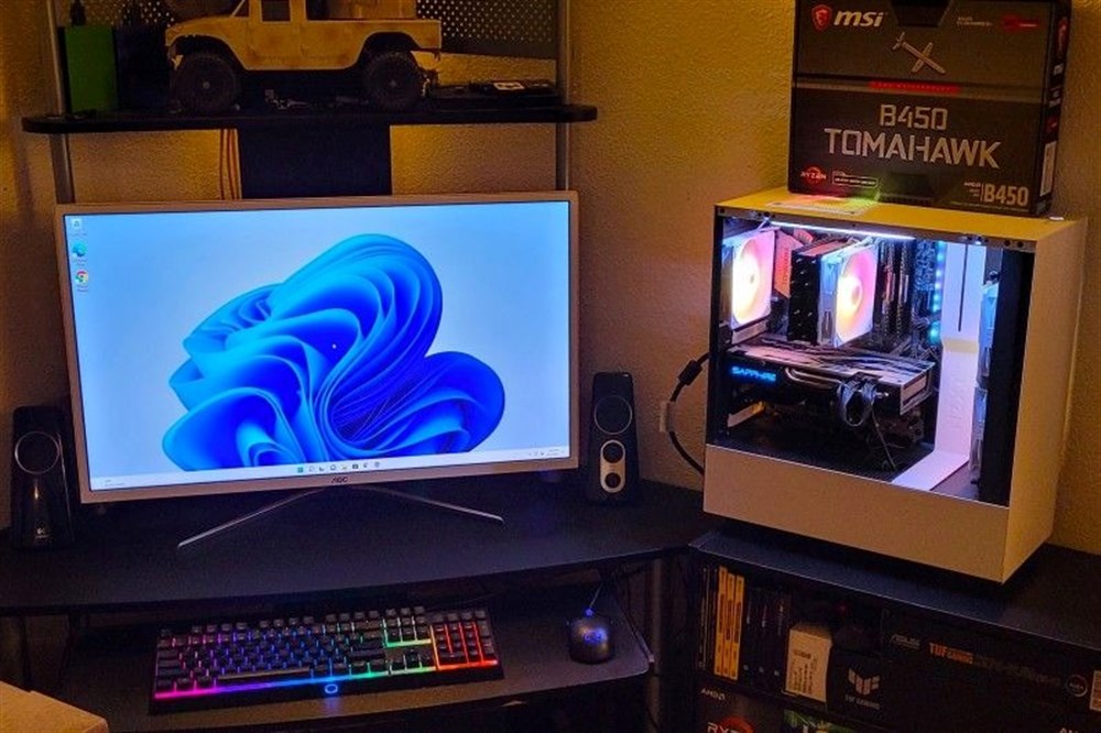 White themed Gaming PC - Micro Center Build