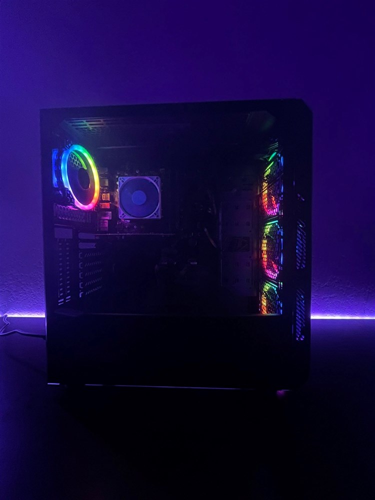 Custom Made RGB School & Gaming PC - Micro Center Build