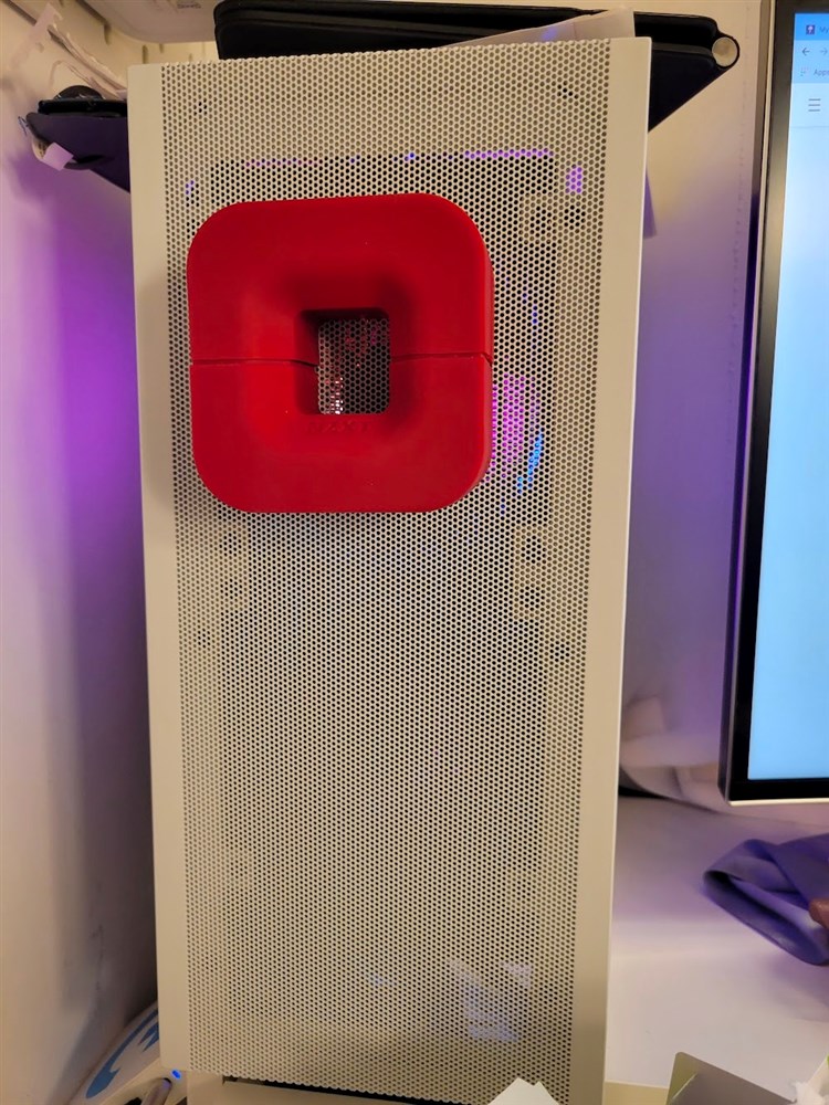 B/W SSUPD MINI ITX BUILD - Micro Center Build