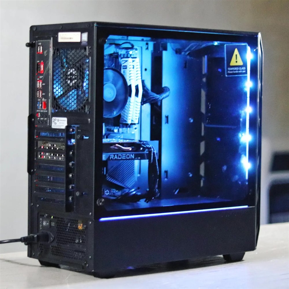 The perfect RX 6500 XT build - Micro Center Build