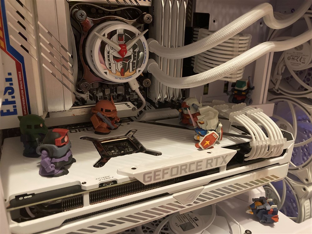 Gundam Themed Build - Micro Center Build