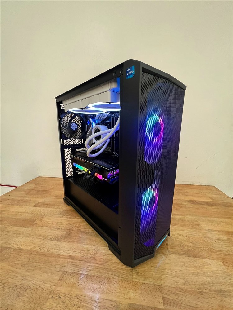 Big Fans PC - Micro Center Build