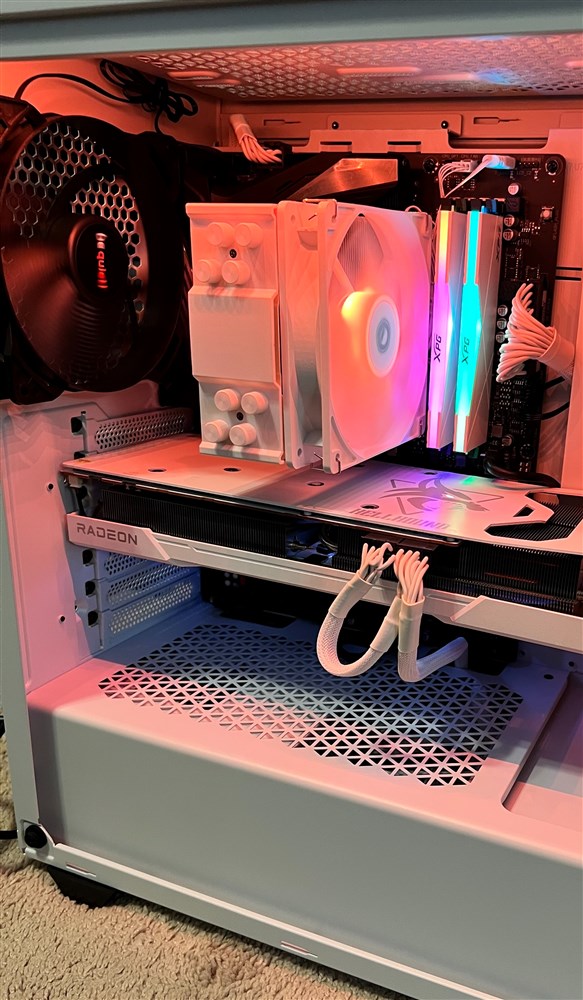 White Theme Gaming Build - Micro Center Build