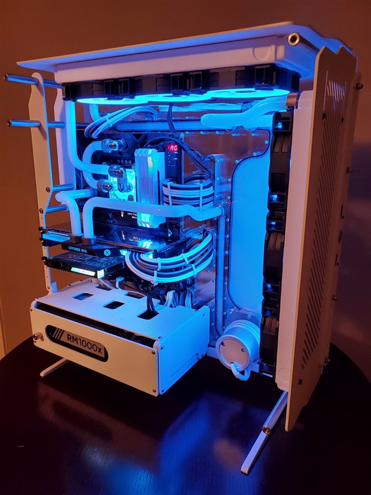 Snowblind - Micro Center Build