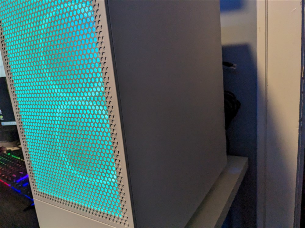 WhiteLeopardBeastPc - Micro Center Build