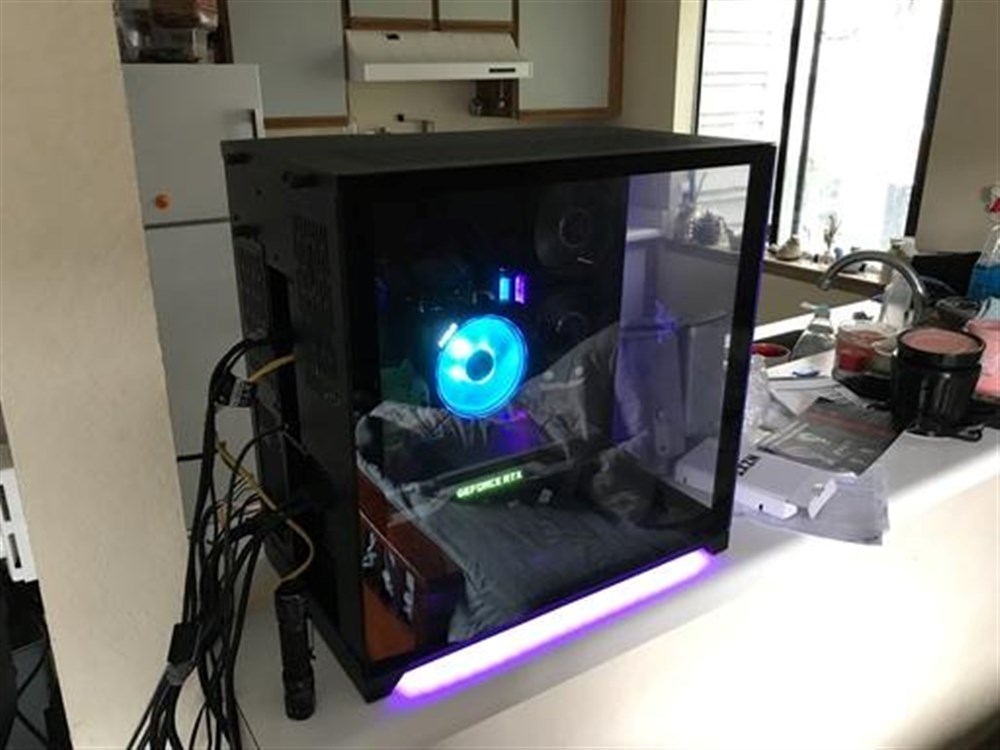 The Glass Box - Micro Center Build