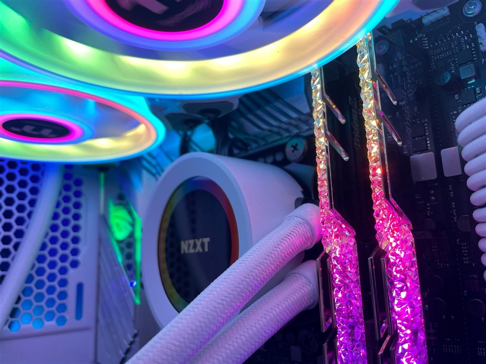 Ultimate Gaming Rig - Micro Center Build