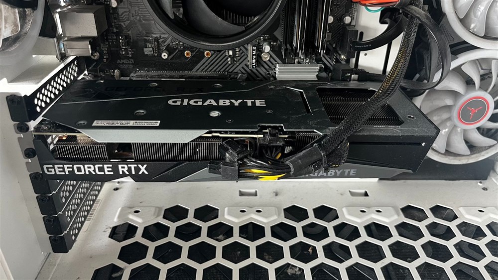 Very small gaming - Micro Center Build