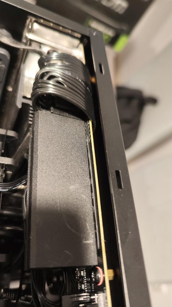 Sleeper Stealth Beast PC - Micro Center Build