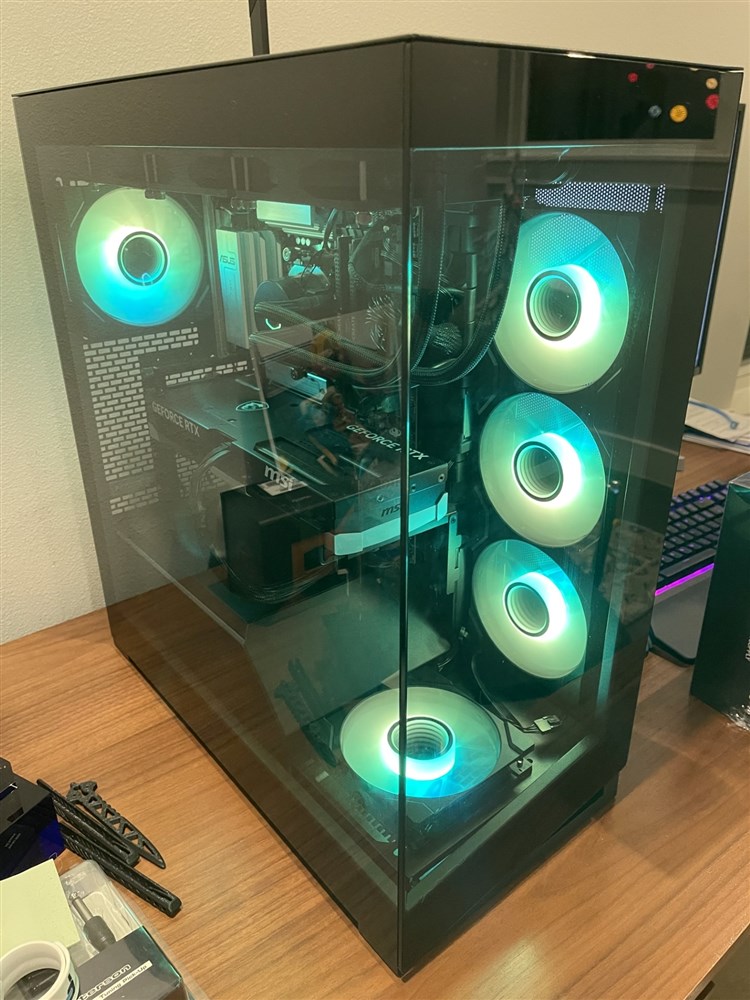 Locked In - Micro Center Build