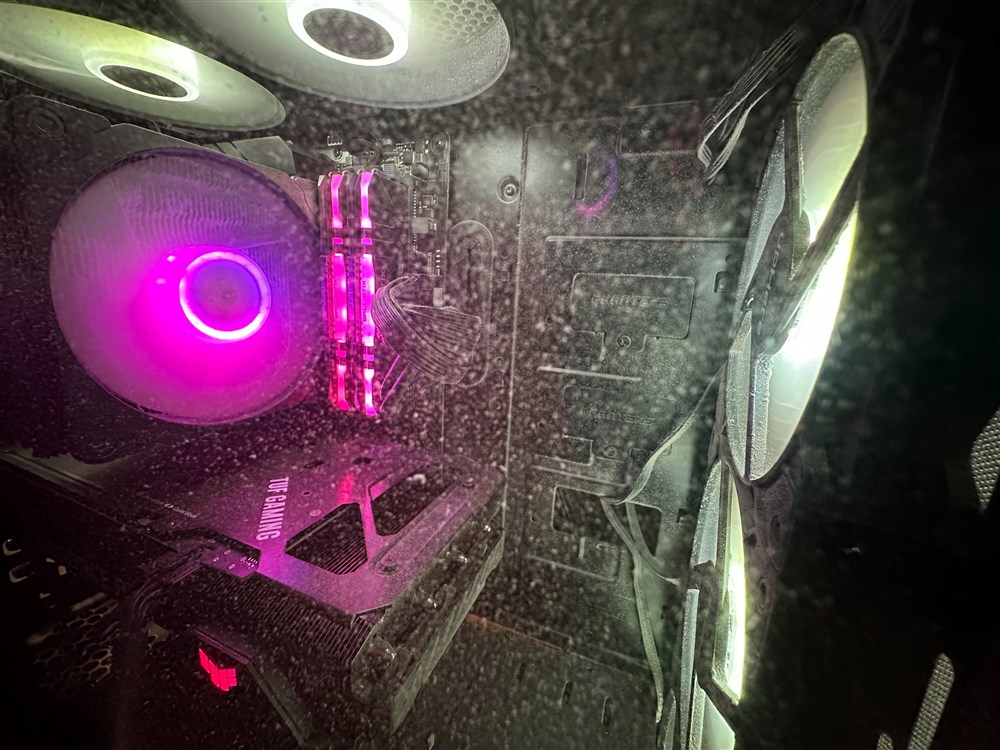 THE CHUNGUS IRL - Micro Center Build