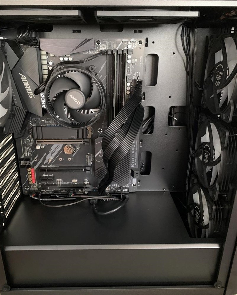 Entry-level Photo Editing - Micro Center Build