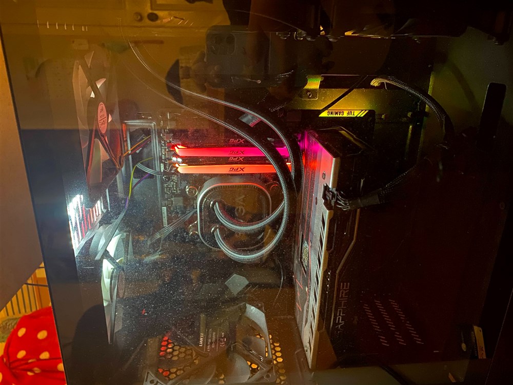 Dusty Floor PC - Micro Center Build