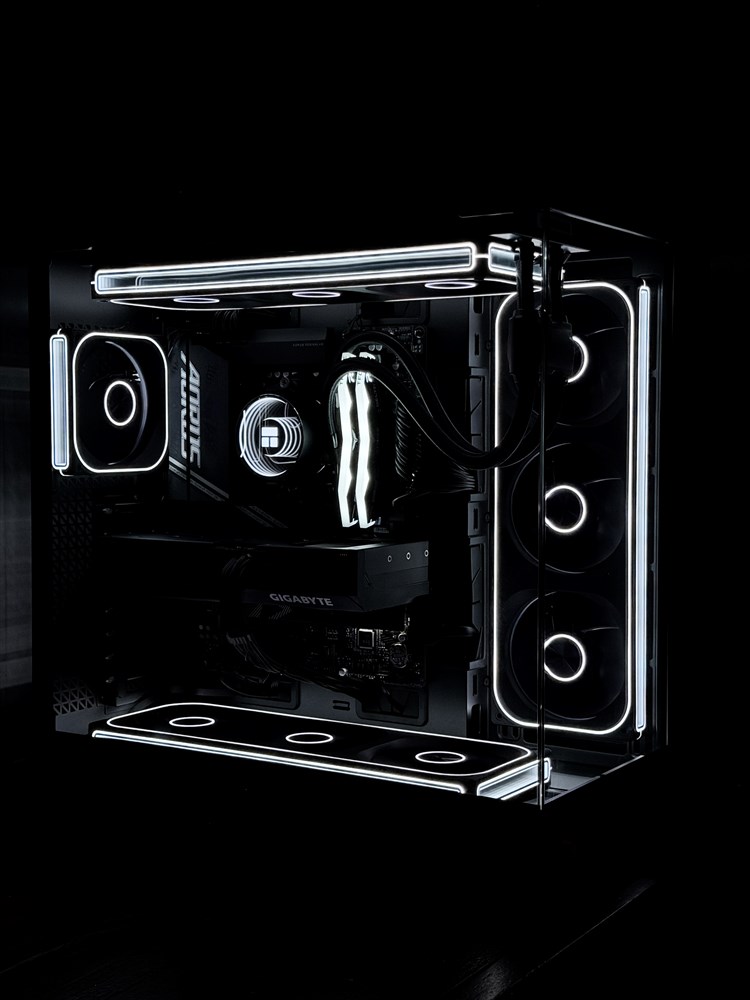 Tron - Micro Center Build