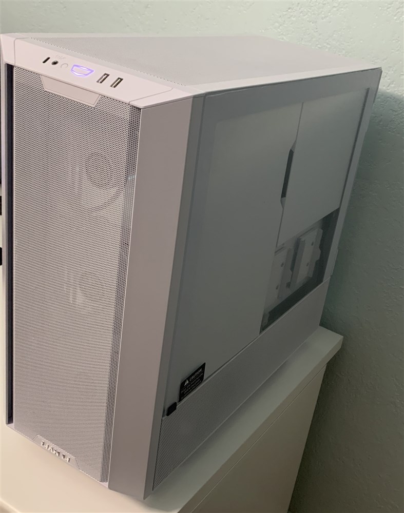 Sleek White Lancool III - Micro Center Build