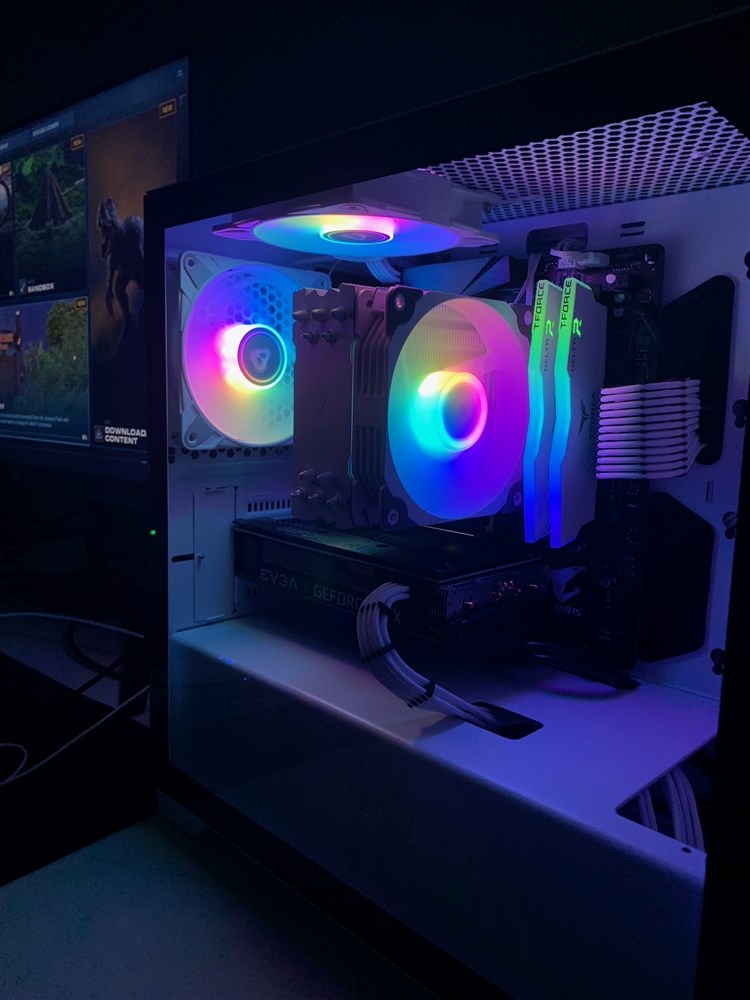 White Build - Micro Center Build