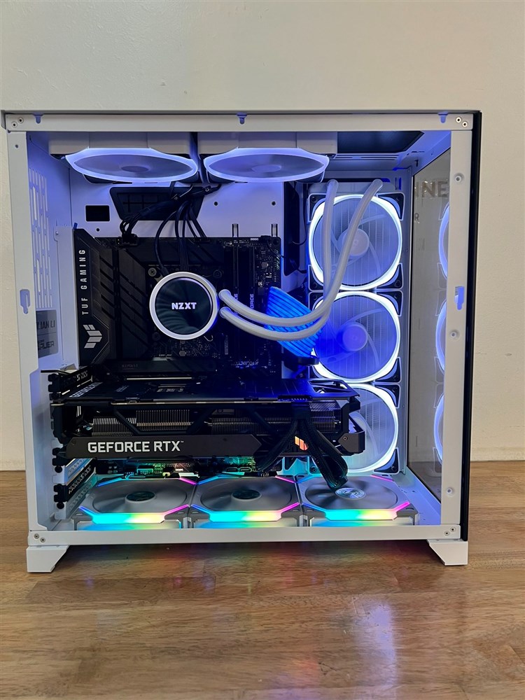 clean white - Micro Center Build