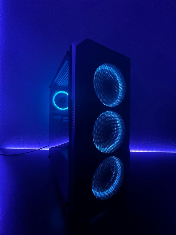 Custom Made RGB School & Gaming PC - Micro Center Build