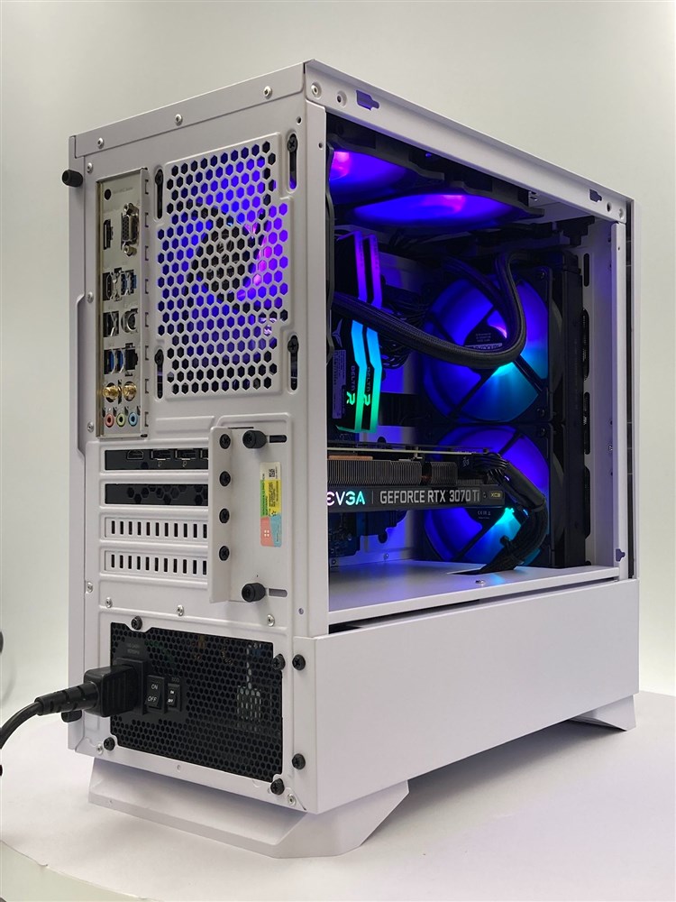 white white - Micro Center Build