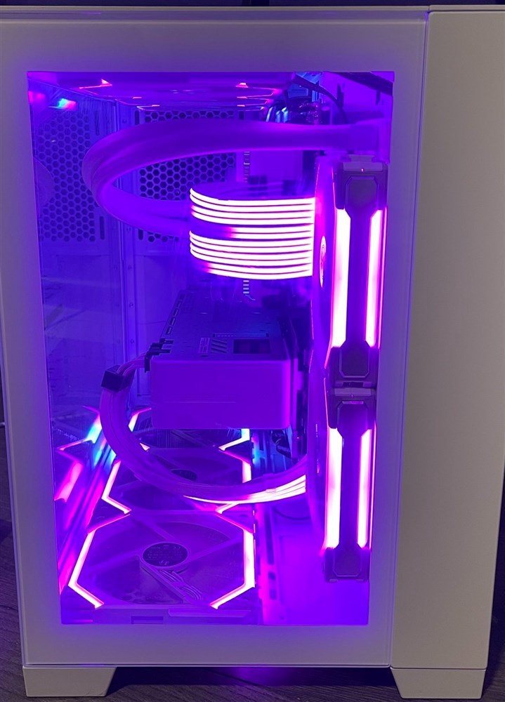 Snow White - Micro Center Build