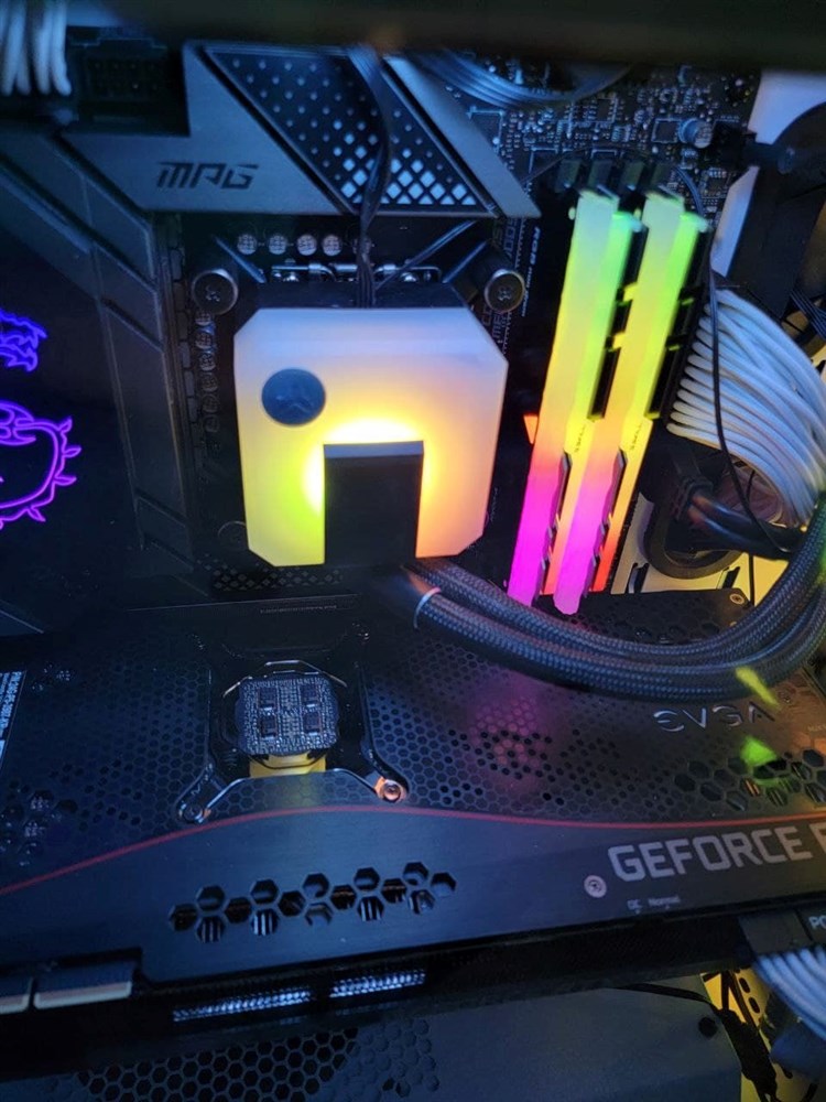 4K + Esports Gaming - Micro Center Build