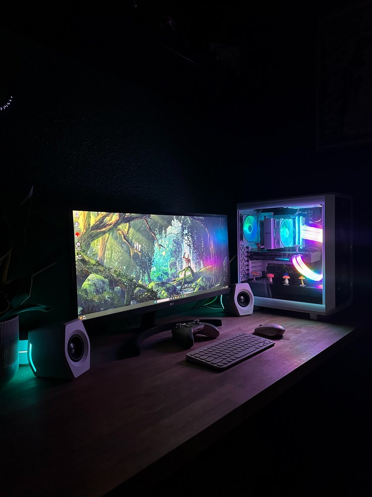 Wife's RGB DREAM PC - Micro Center Build