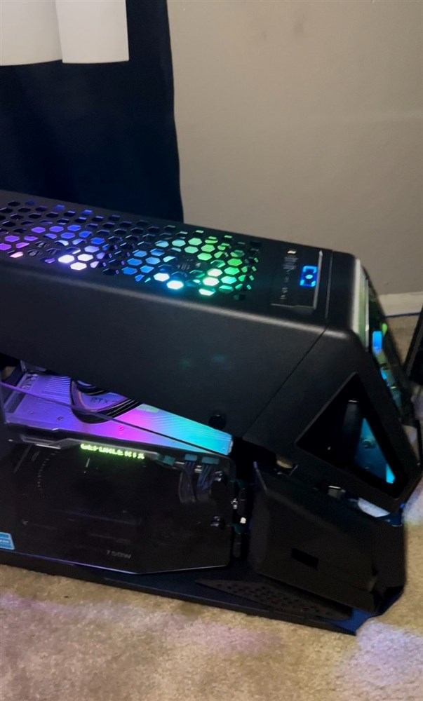 alien themed pc - Micro Center Build