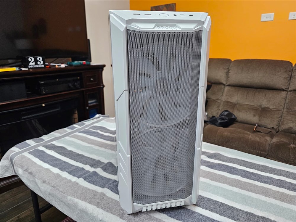 Budget Gaming - White Theme. Ryzen 78003XD - - Micro Center Build