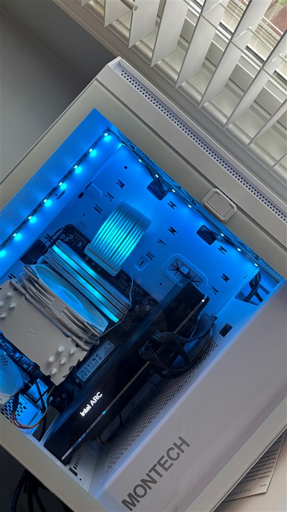 My gaming PC - Micro Center Build