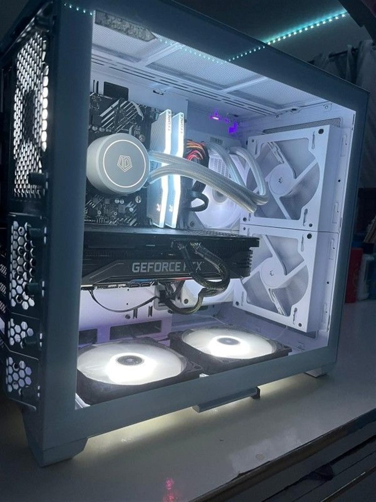 White pc - Micro Center Build