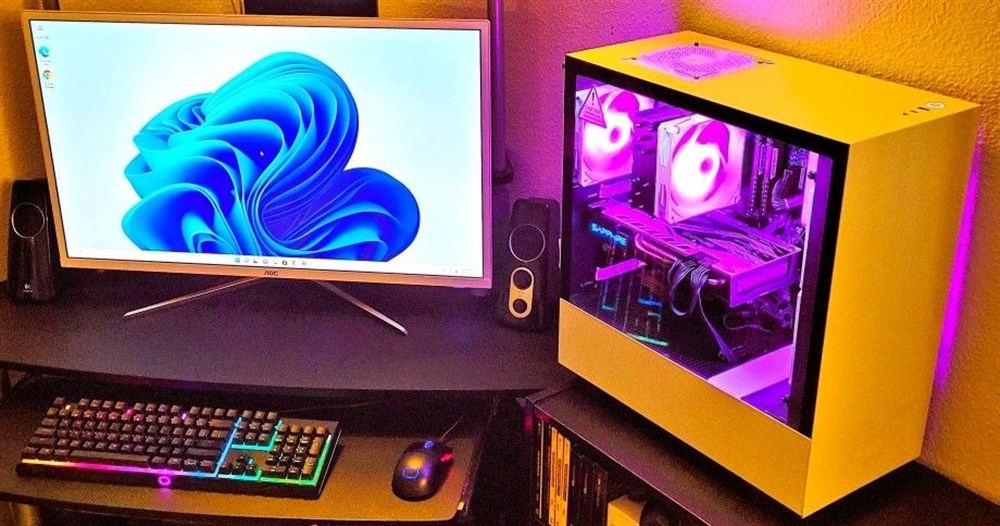 White themed Gaming PC - Micro Center Build