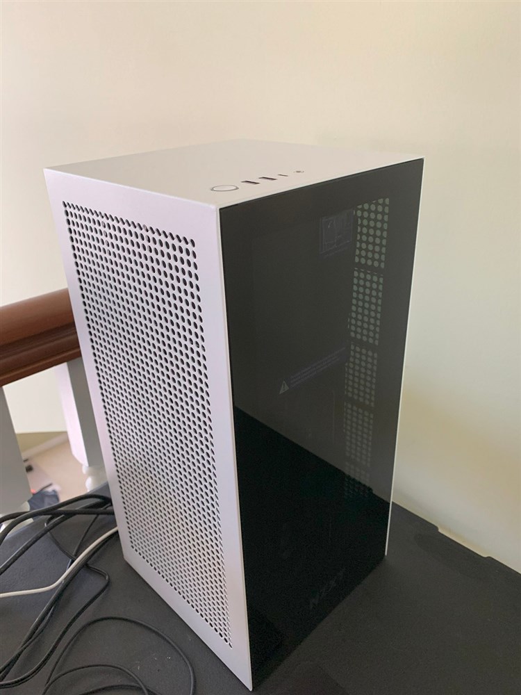 SFF Build for my friend - Micro Center Build