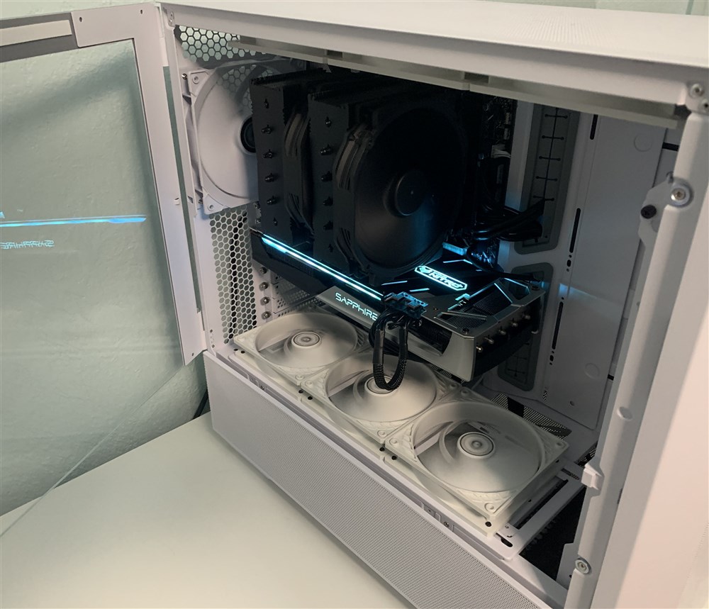Sleek White Lancool III - Micro Center Build