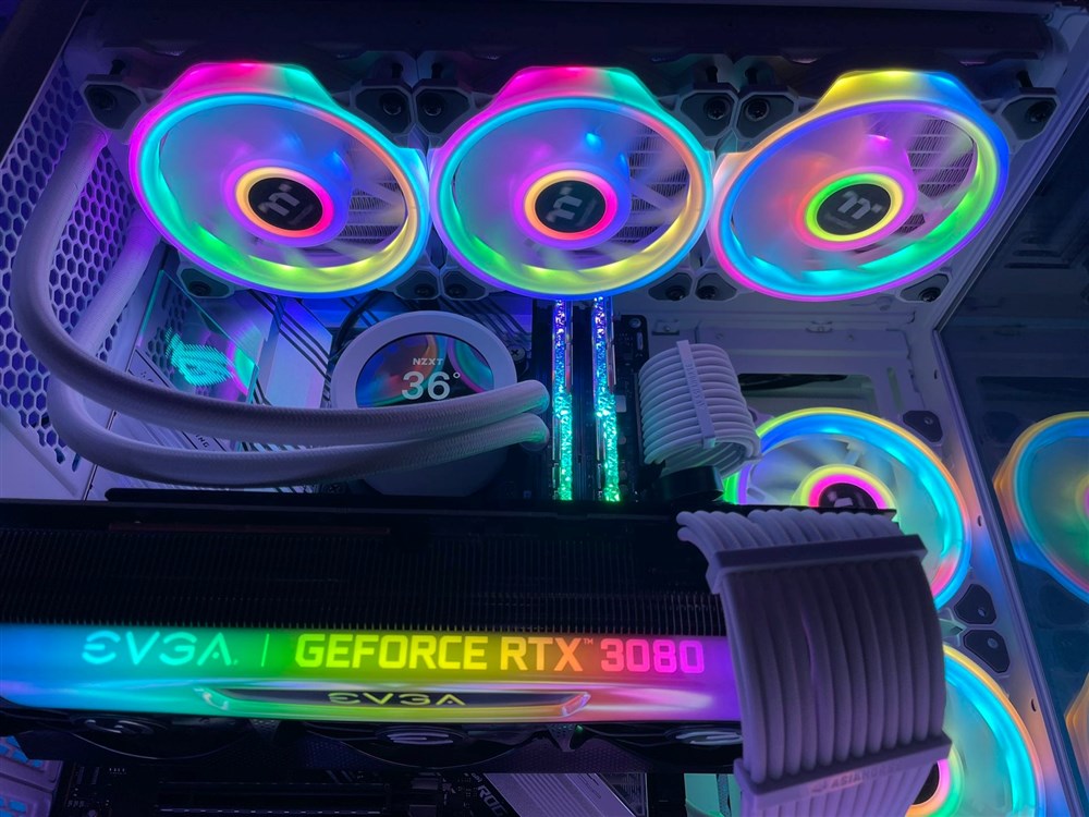 Ultimate Gaming Rig - Micro Center Build