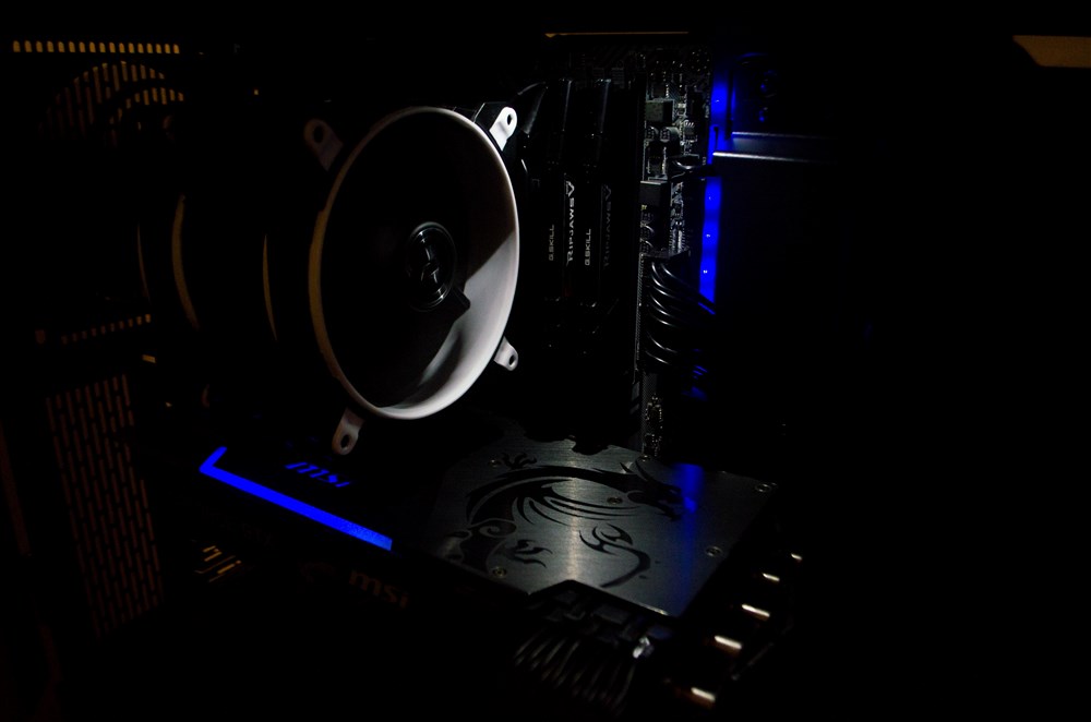 GTX 1080ti, Ryzen 5 1600 Gaming Build - Micro Center Build