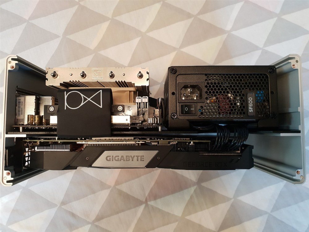 pb7's Way Too Expensive Old School Gaming PC - Micro Center Build