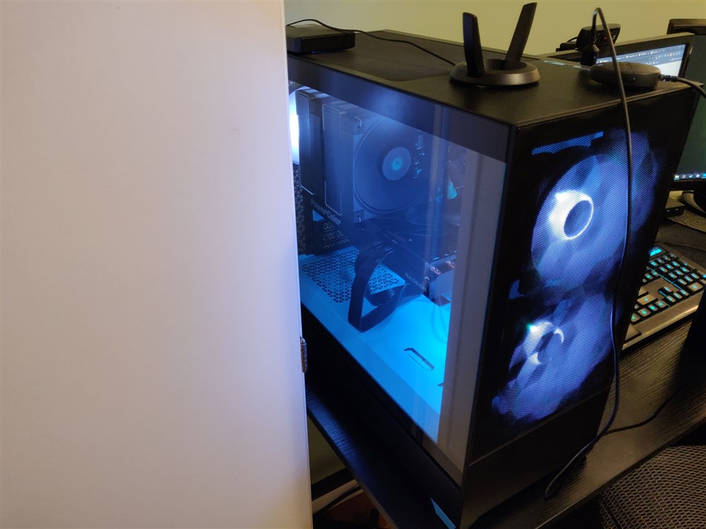 7700X and RX 6800 Build - Micro Center Build