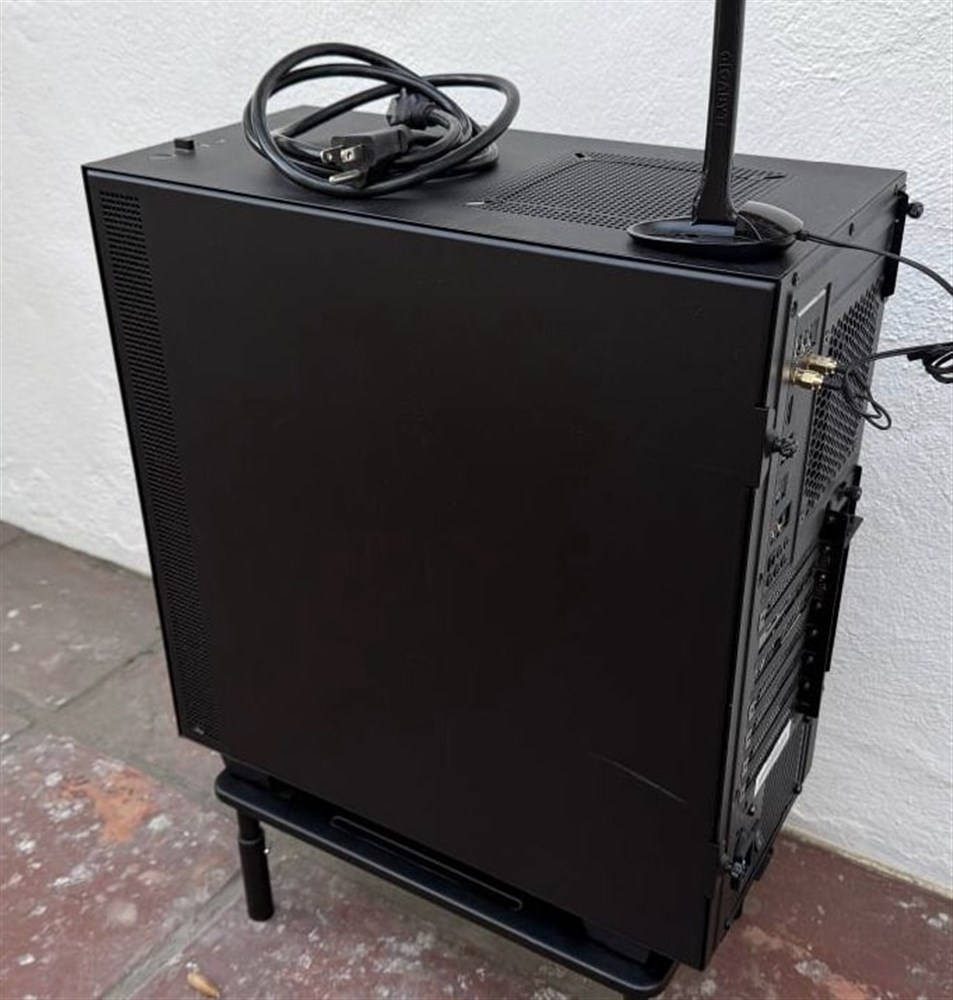 minimal RGB - Micro Center Build